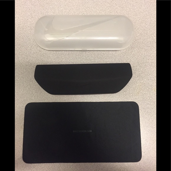 Nike | Accessories | Nike Bundle Cases Clear And Black Plastic Case ...